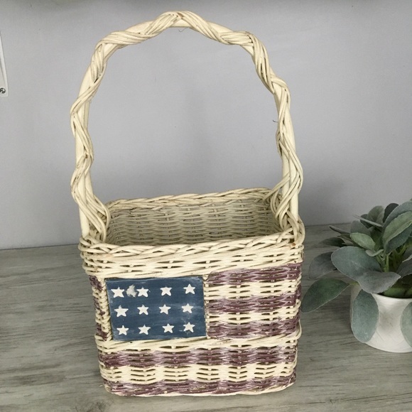 Vintage | Accents | Vintage Patriotic American Flag Basket Rustic ...